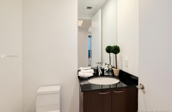 Trump Tower II Condo for Sale, 15901 Collins Ave, Apartment #604, Sunny ...