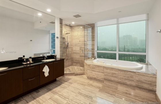 Trump Tower II Condo for Sale, 15901 Collins Ave, Apartment #604, Sunny ...