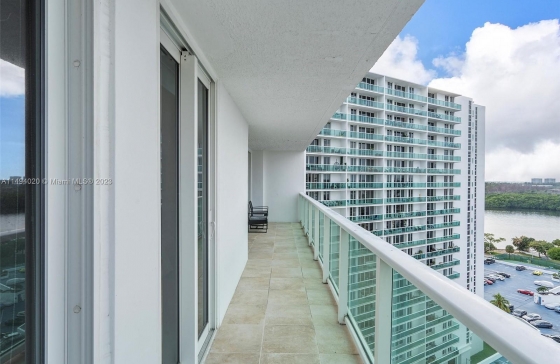 Arlen House 100 Condo for Sale, 100 Bayview Dr, Apartment #1604, Sunny ...