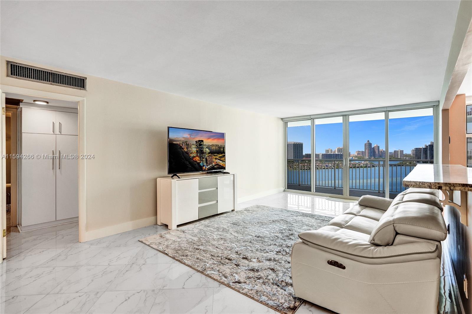 Winston Tower 500 Condo for Sale, 301 174th St, Apartment #1701, Sunny ...