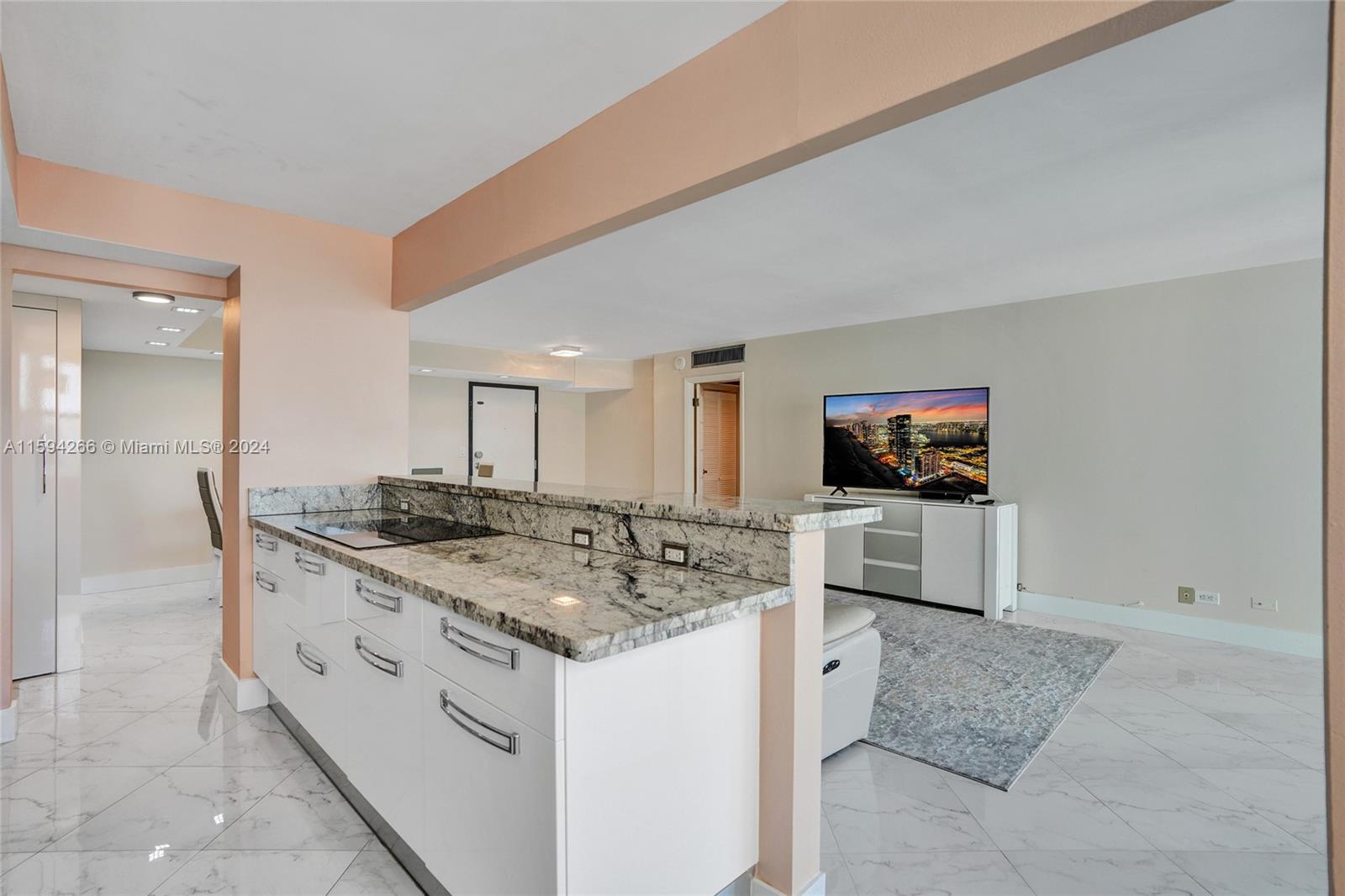 Winston Tower 500 Condo for Sale, 301 174th St, Apartment #1701, Sunny ...