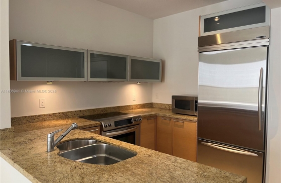 Sayan Condo for Rent, 16275 Collins Ave, Apartment #2603, Sunny Isles ...